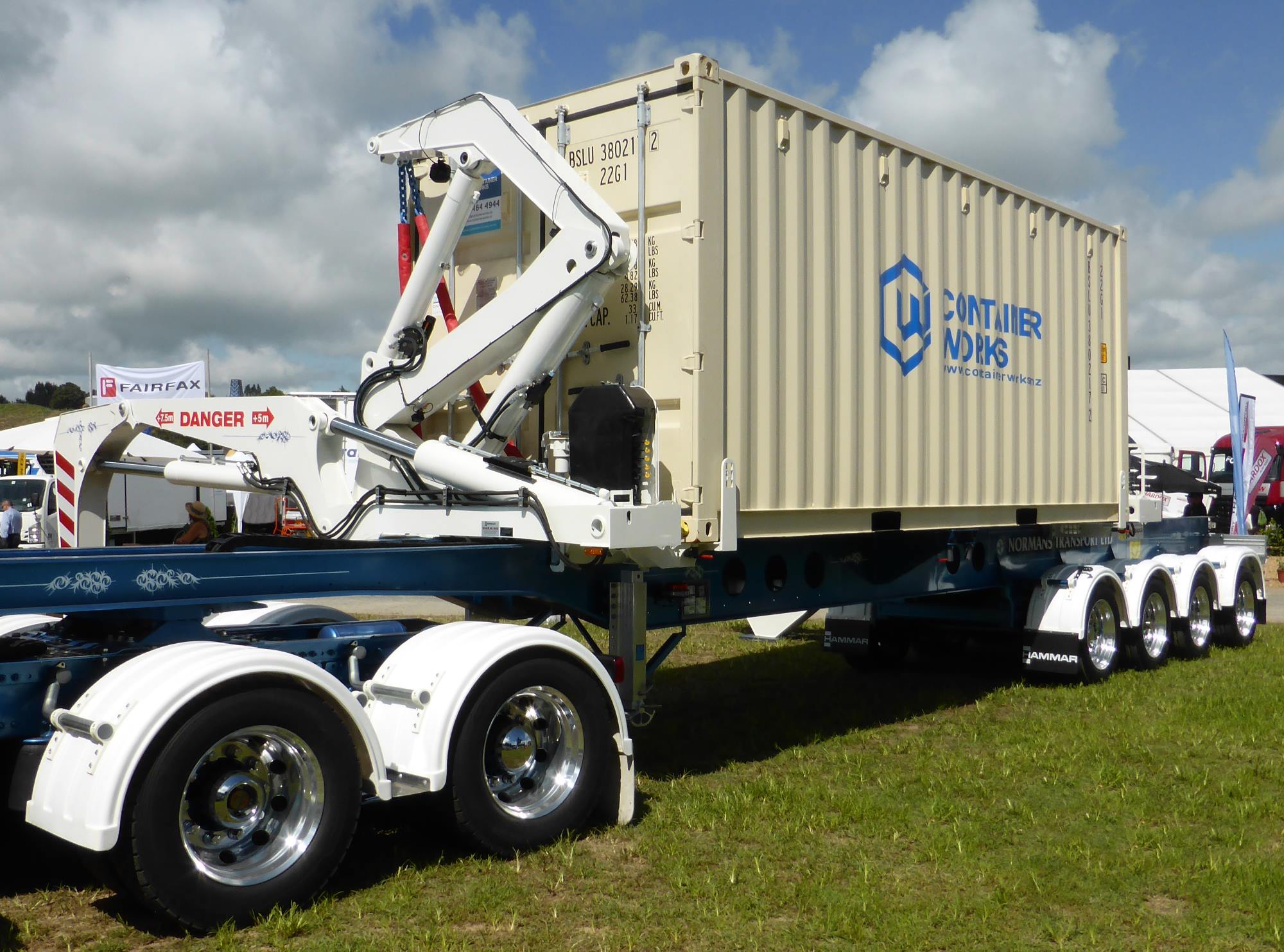 A guide to load securing devices, load restraints and lashings A guide to load securing devices, load restraints and lashings