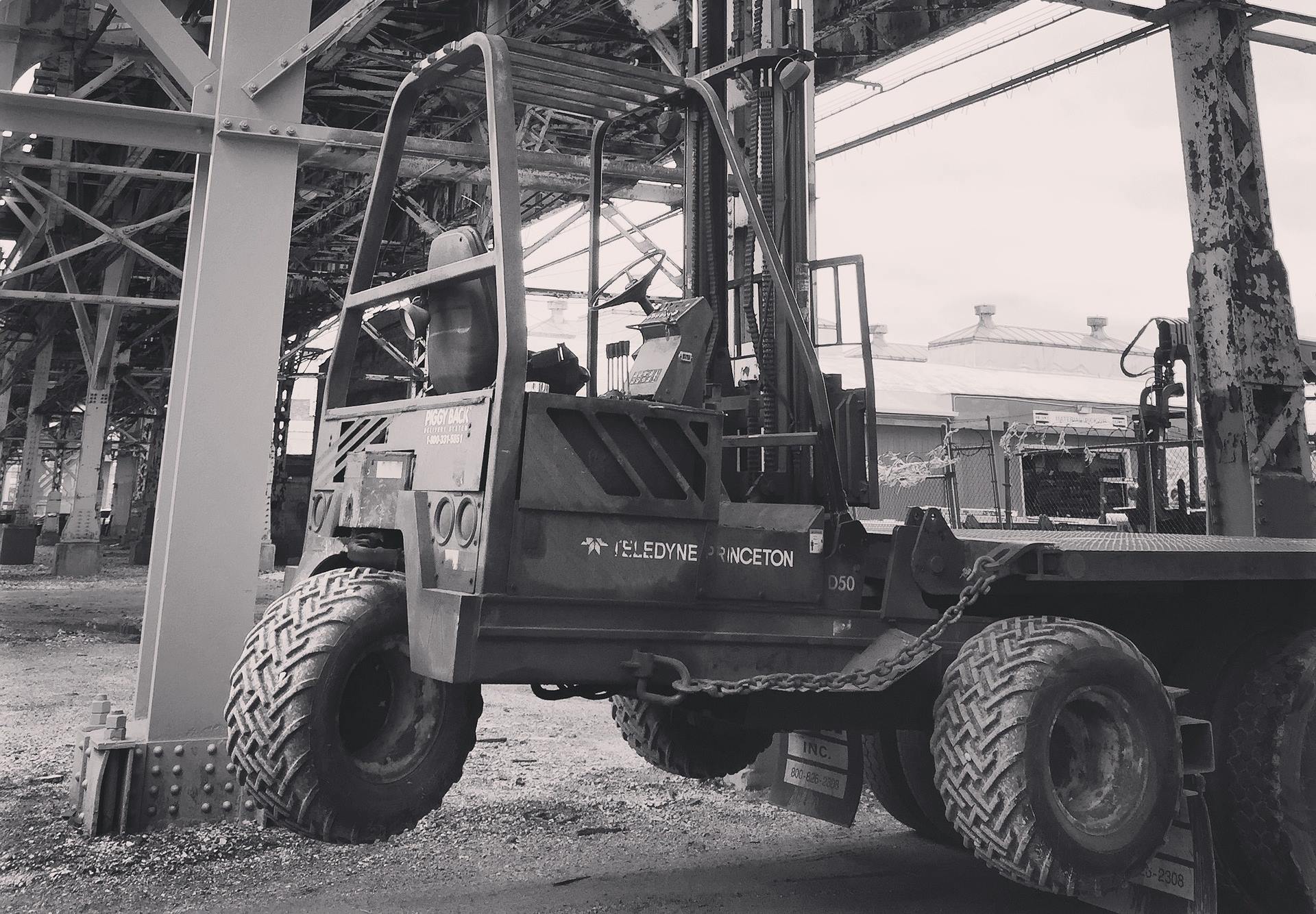 Types of forklift trucks