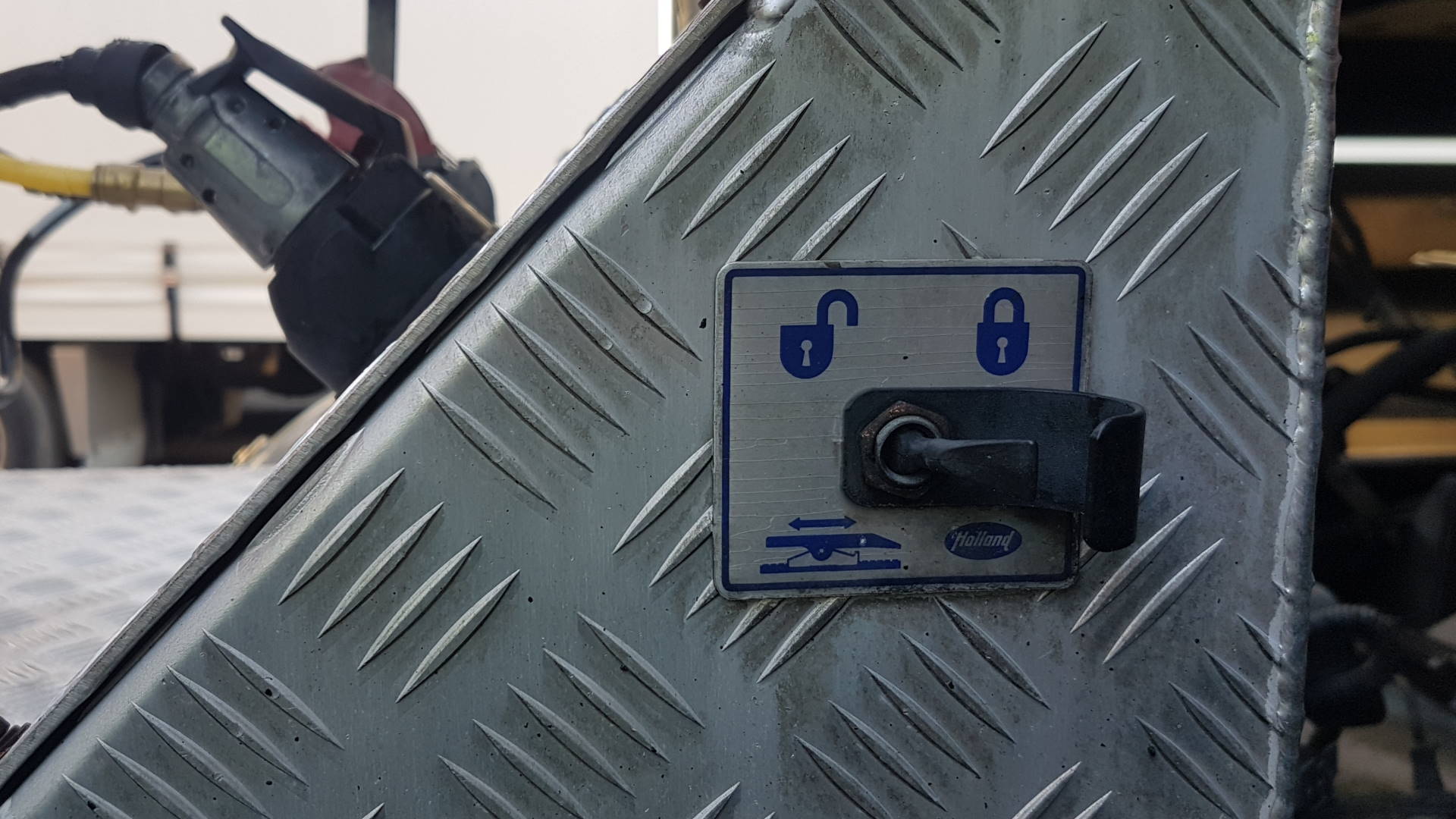 How to prevent overloading on a truck's axles by sliding the fifth wheel