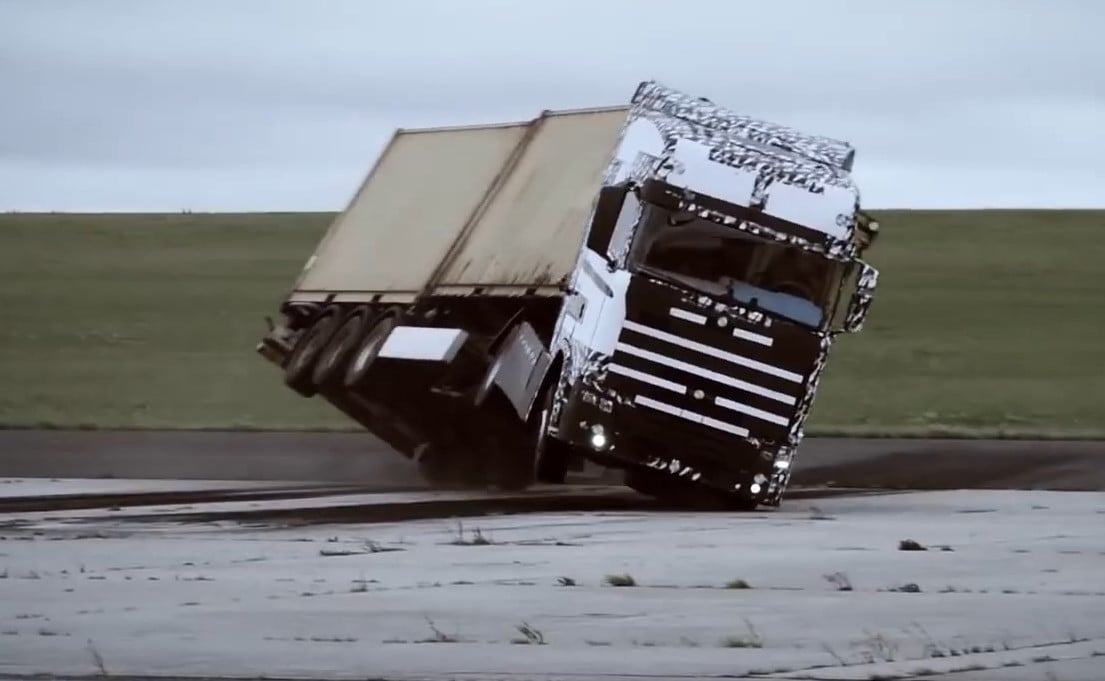 How does your suspension and tyre pressure contribute to rollover risk?