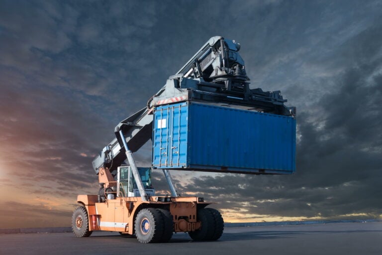 What size forklift do you need to lift a shipping container?
