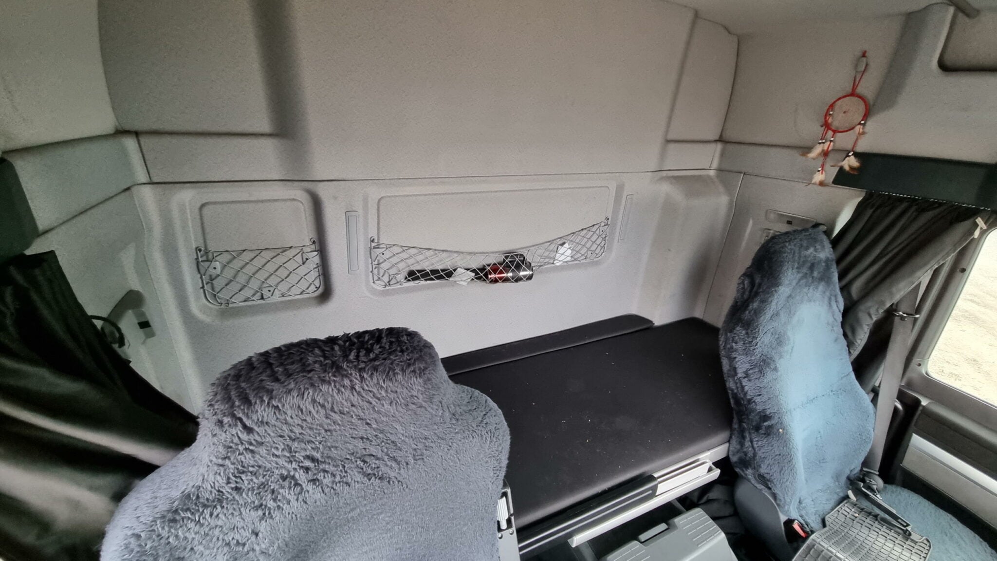 What's a sleeper cab and how should truck drivers use them?