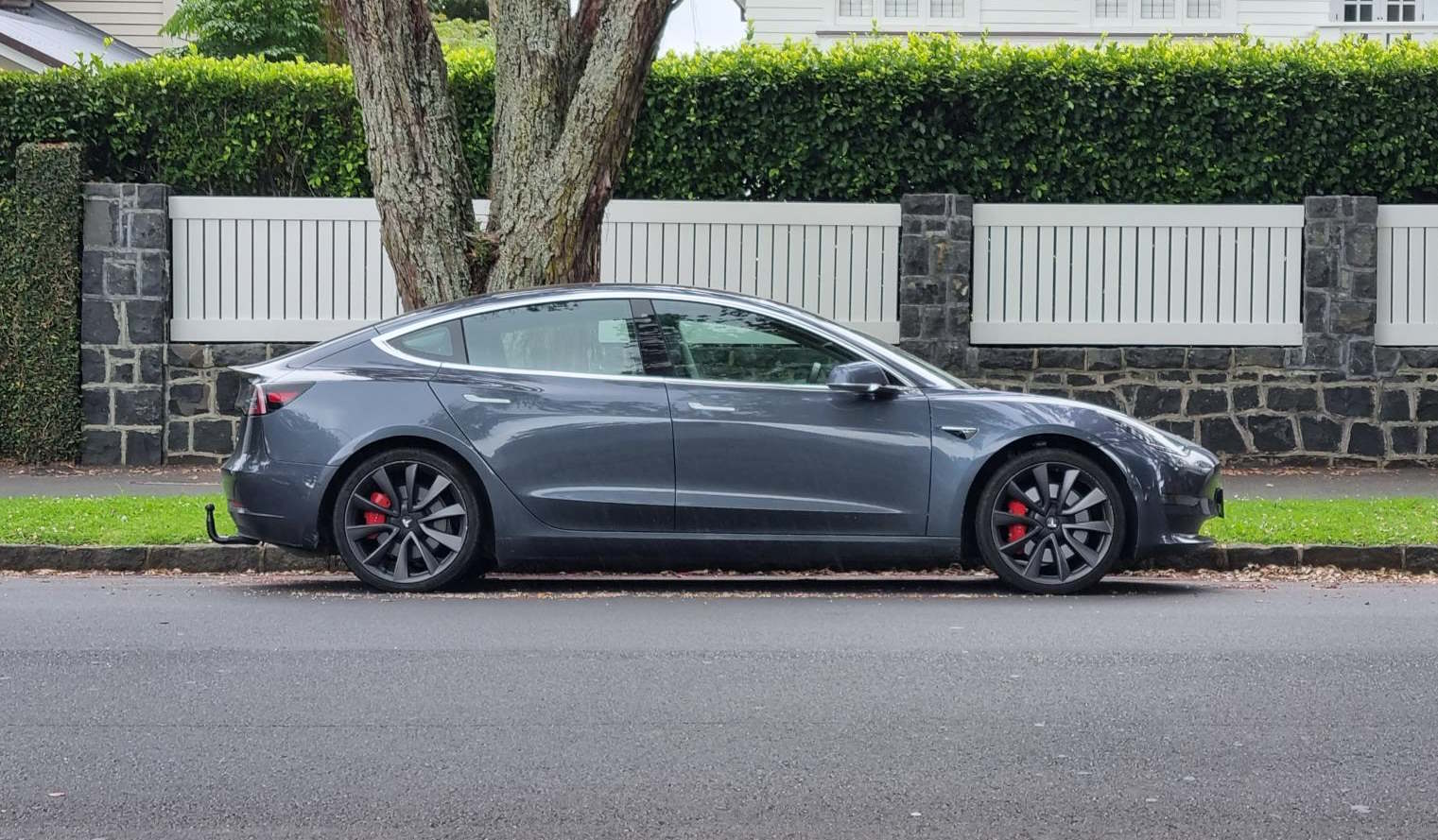 Can you tow a trailer with an electric vehicle?