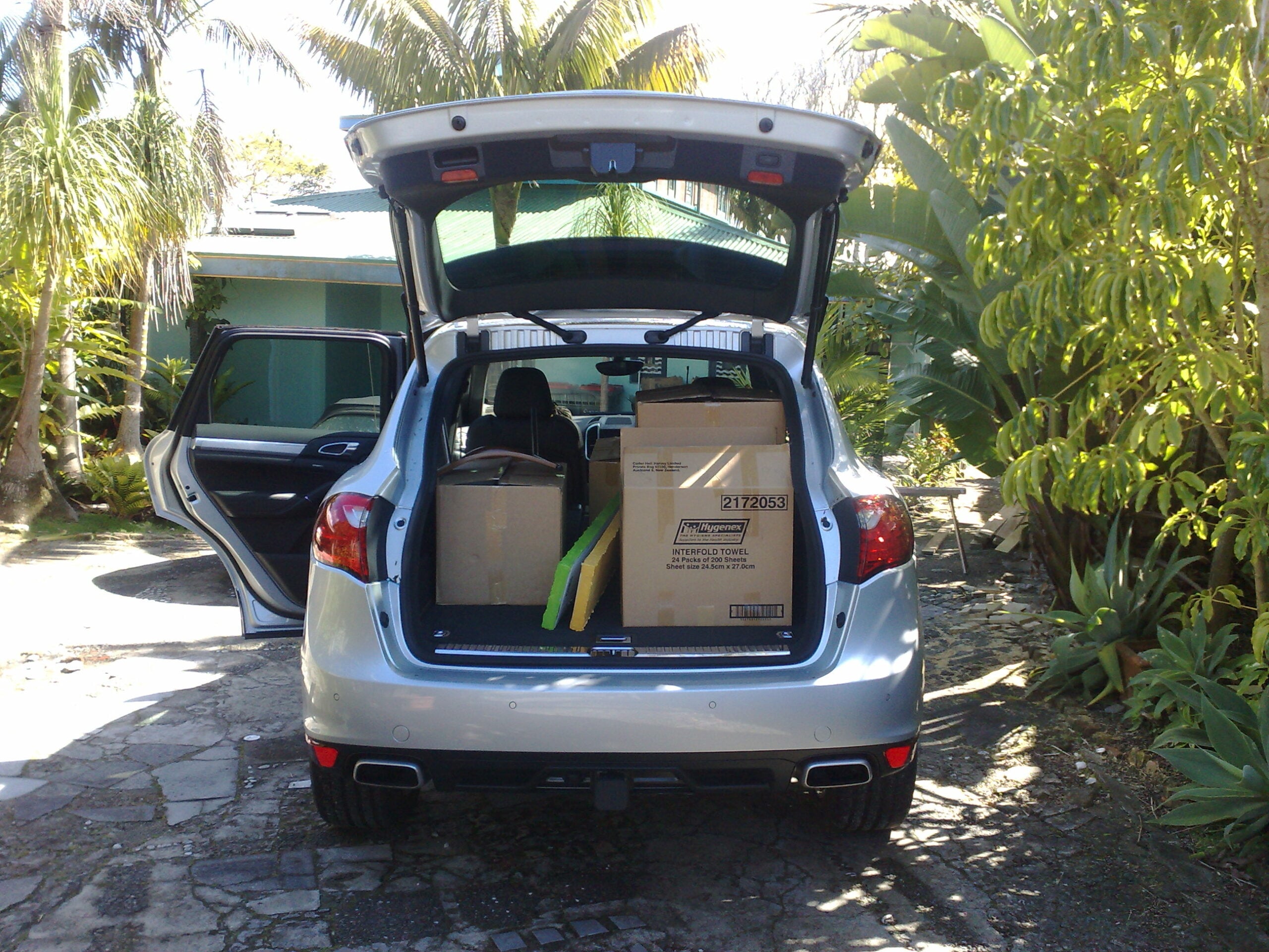 How do you move house safely with a car, small truck or trailer?