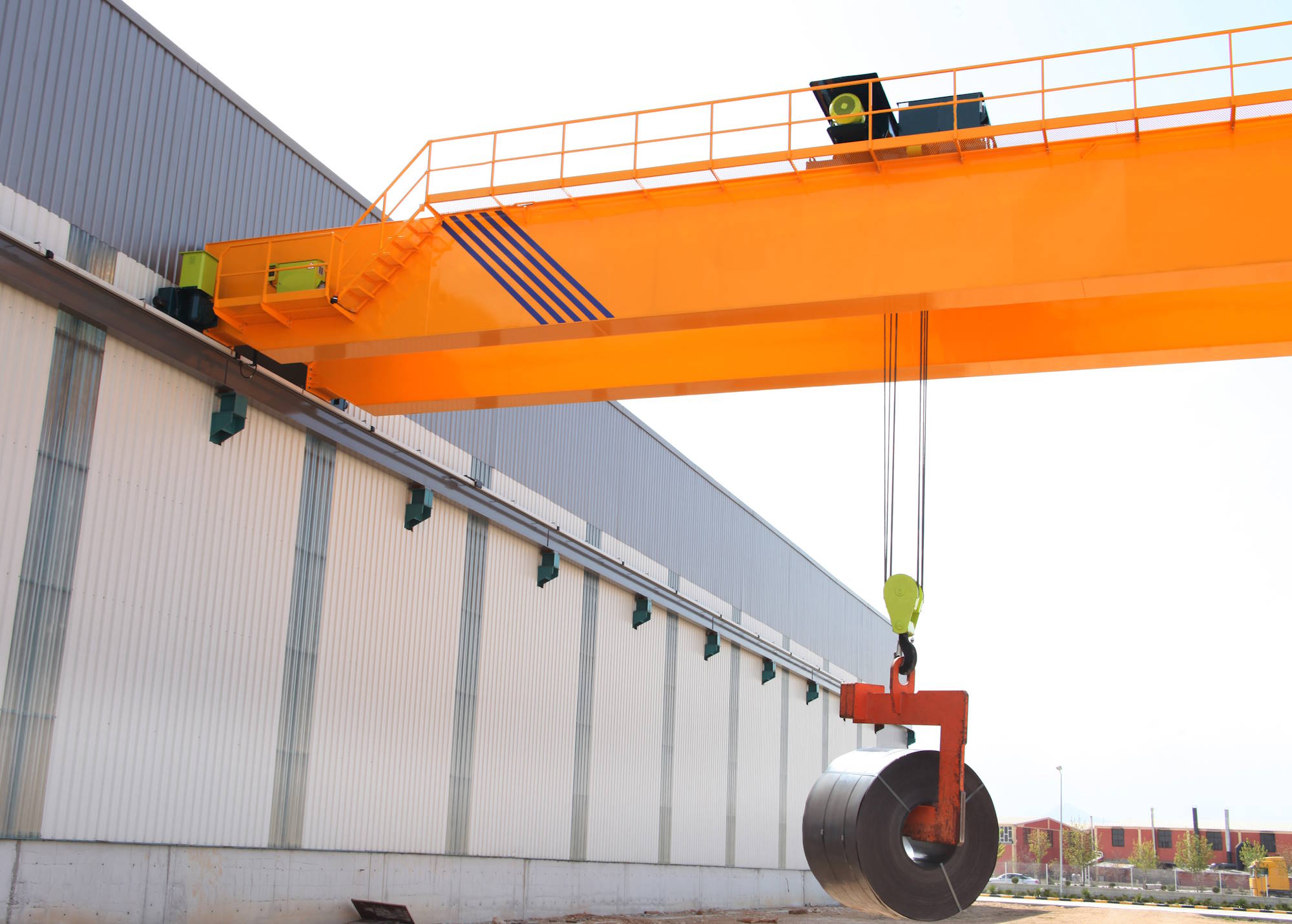 The Evolution of Gantry Cranes in Modern Manufacturing
